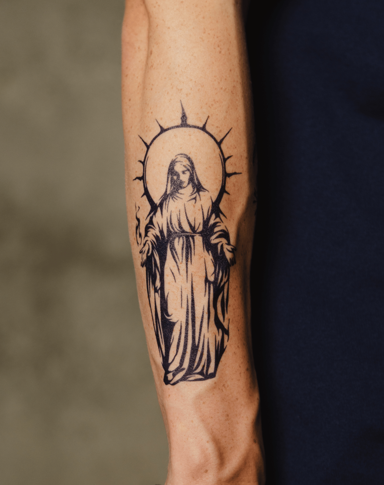 Blackwork Mary Temporary Tattoo Lasts 1-2 Weeks – EZINK™